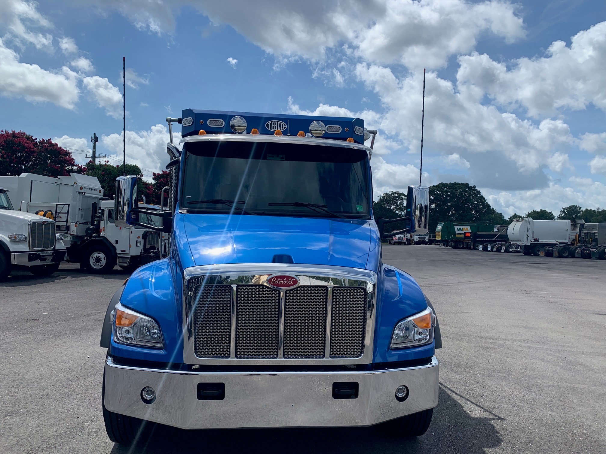 2025 Peterbilt 548 - Truck Details - The Pete Store